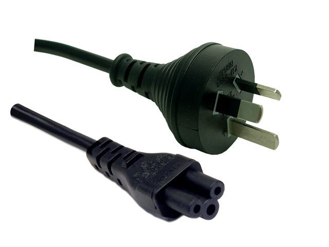 . DYNAMIX 2M 3-Pin to Clover Shaped (IEC 320 C5) Female Connector 7.5A.